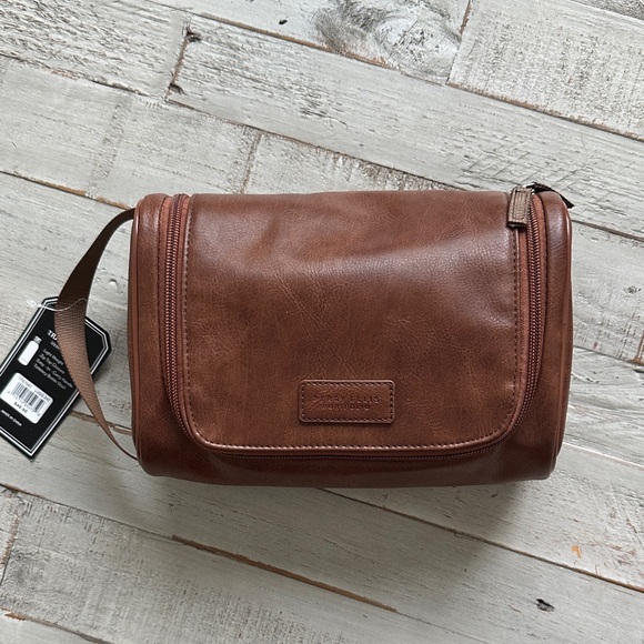 Perry Ellis | Bags | Perry Ellis Portfolio Brown Leathertravel Bag Nwt ...